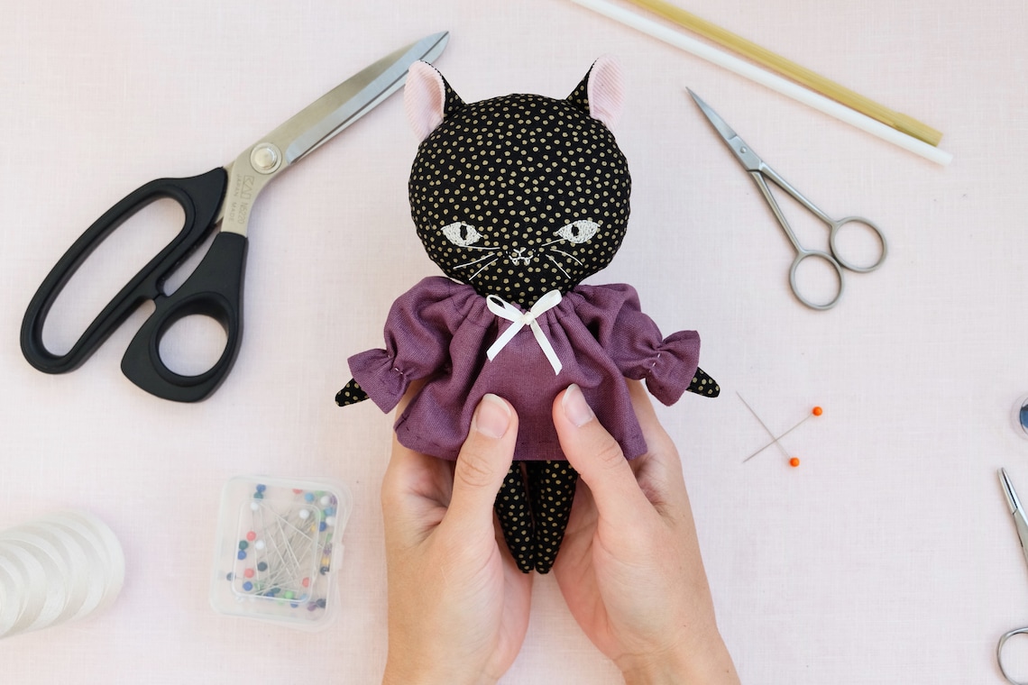 Sparkle the Cat with Dress Pattern and Detailed Instructions - Etsy