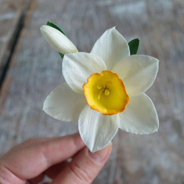 Daffodil Pin - Etsy