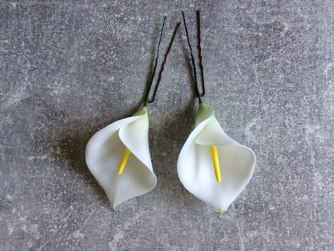 White calla lily flowers set of 2 hair pins Wedding hair pins | Etsy