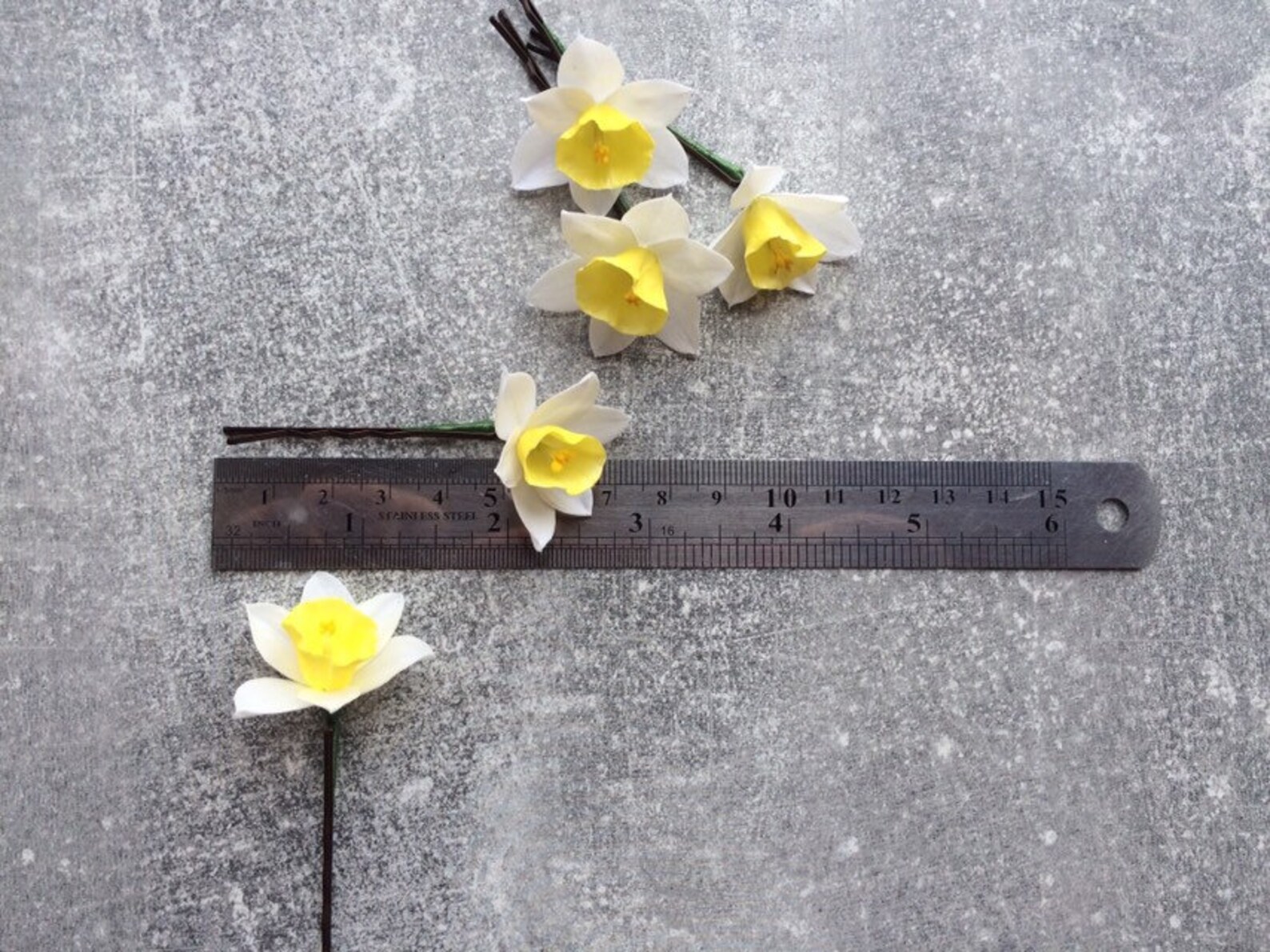 Daffodil Flower Hair Pins White Daffodil Hair Piece - Etsy