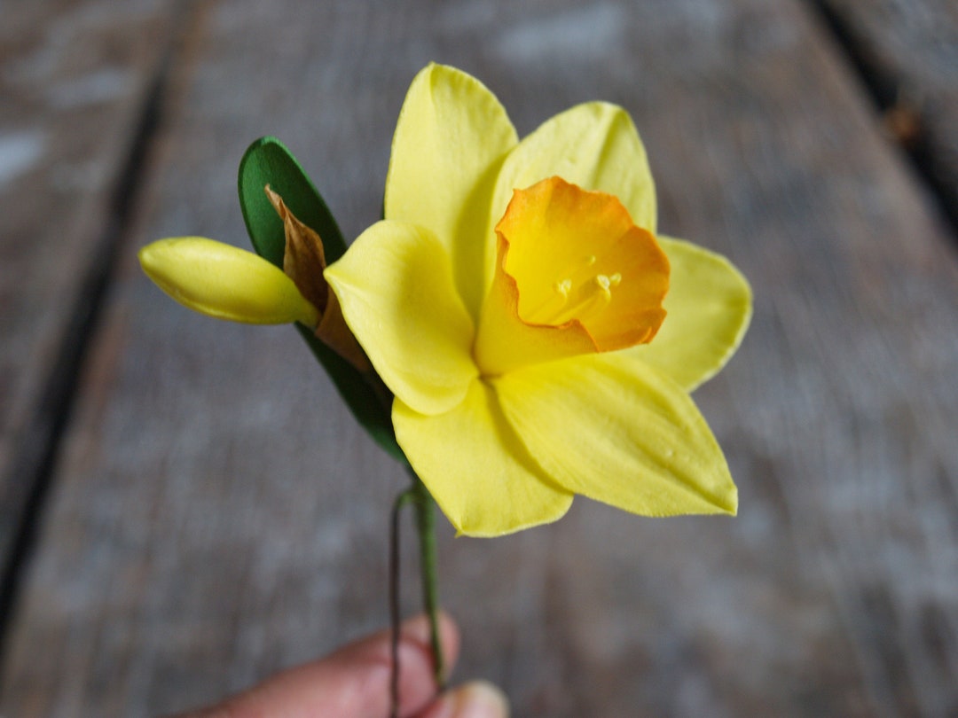 Yellow Daffodil Hair Pin Flowers for Hair Wedding Flower Pin - Etsy