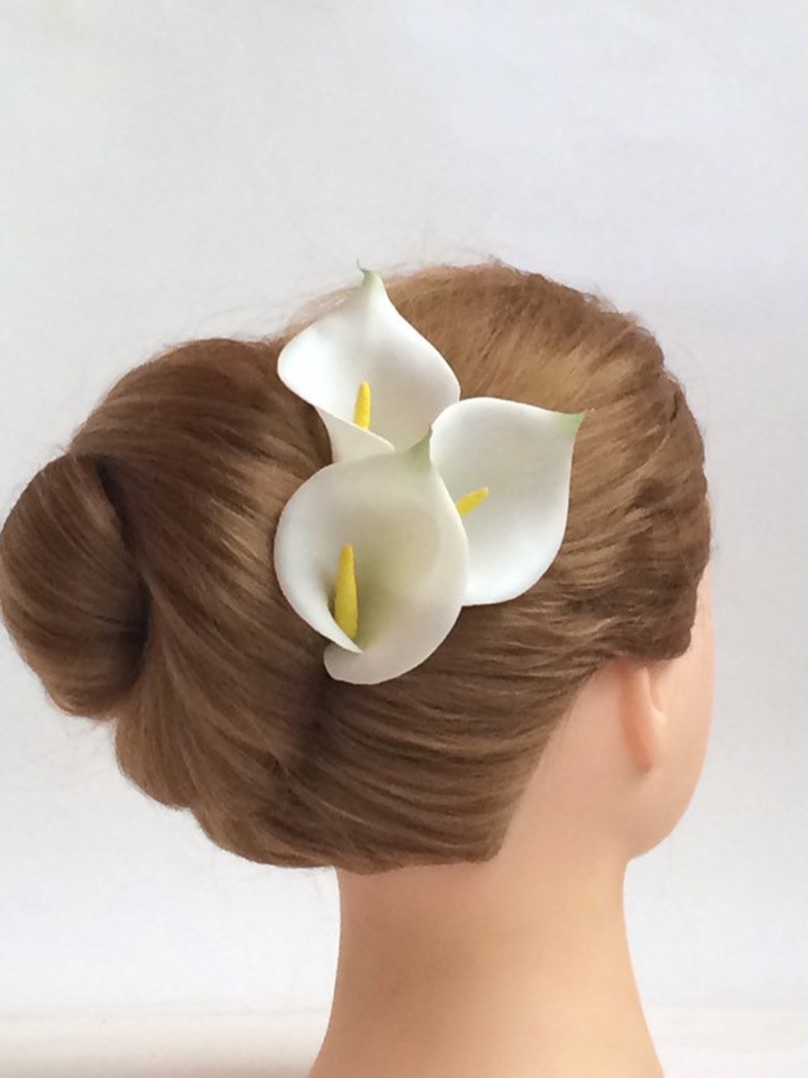Calla lily hair comb White calla lilies Bridal hair | Etsy