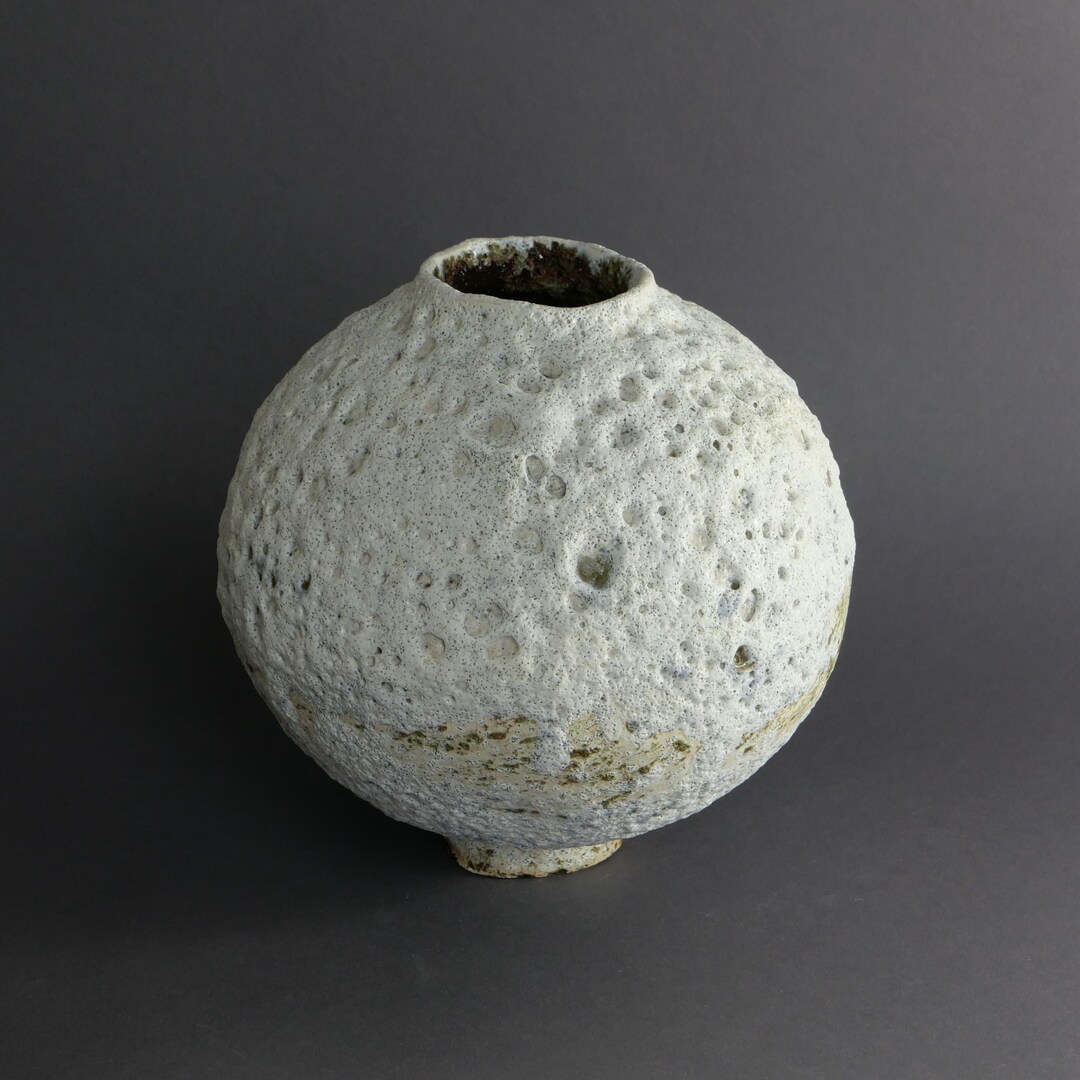 Moonjar With Lava Glaze, Ball Vase, Organic Shape, Unique, 21 Cm - Etsy