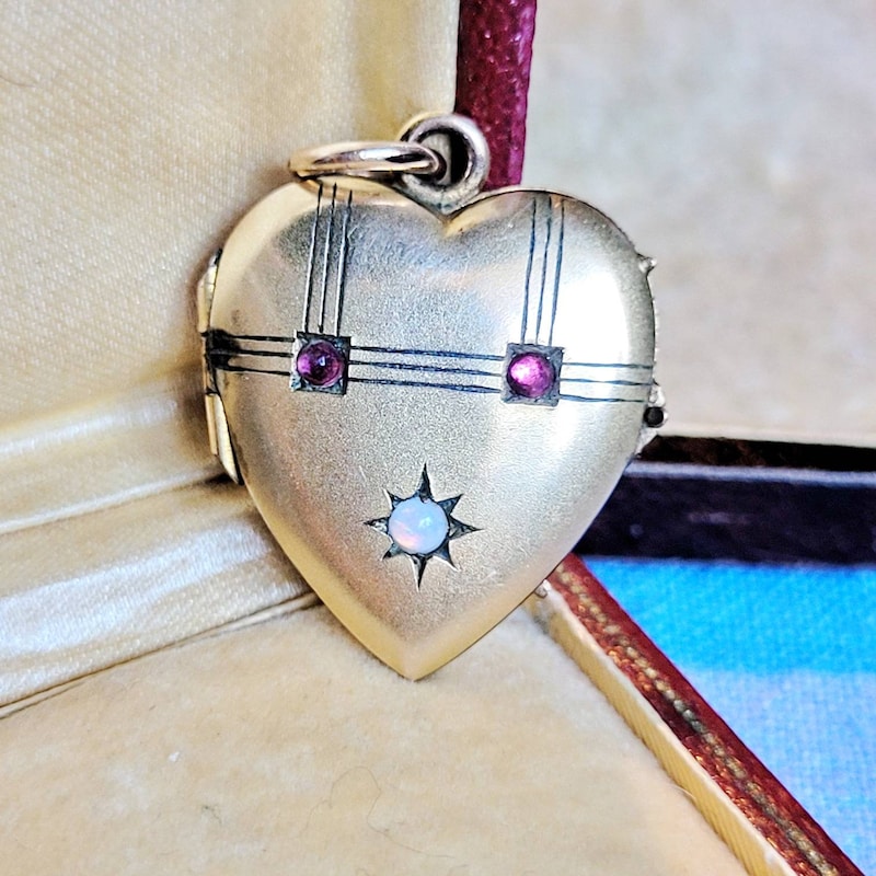 Art Nouveau Locket - Etsy