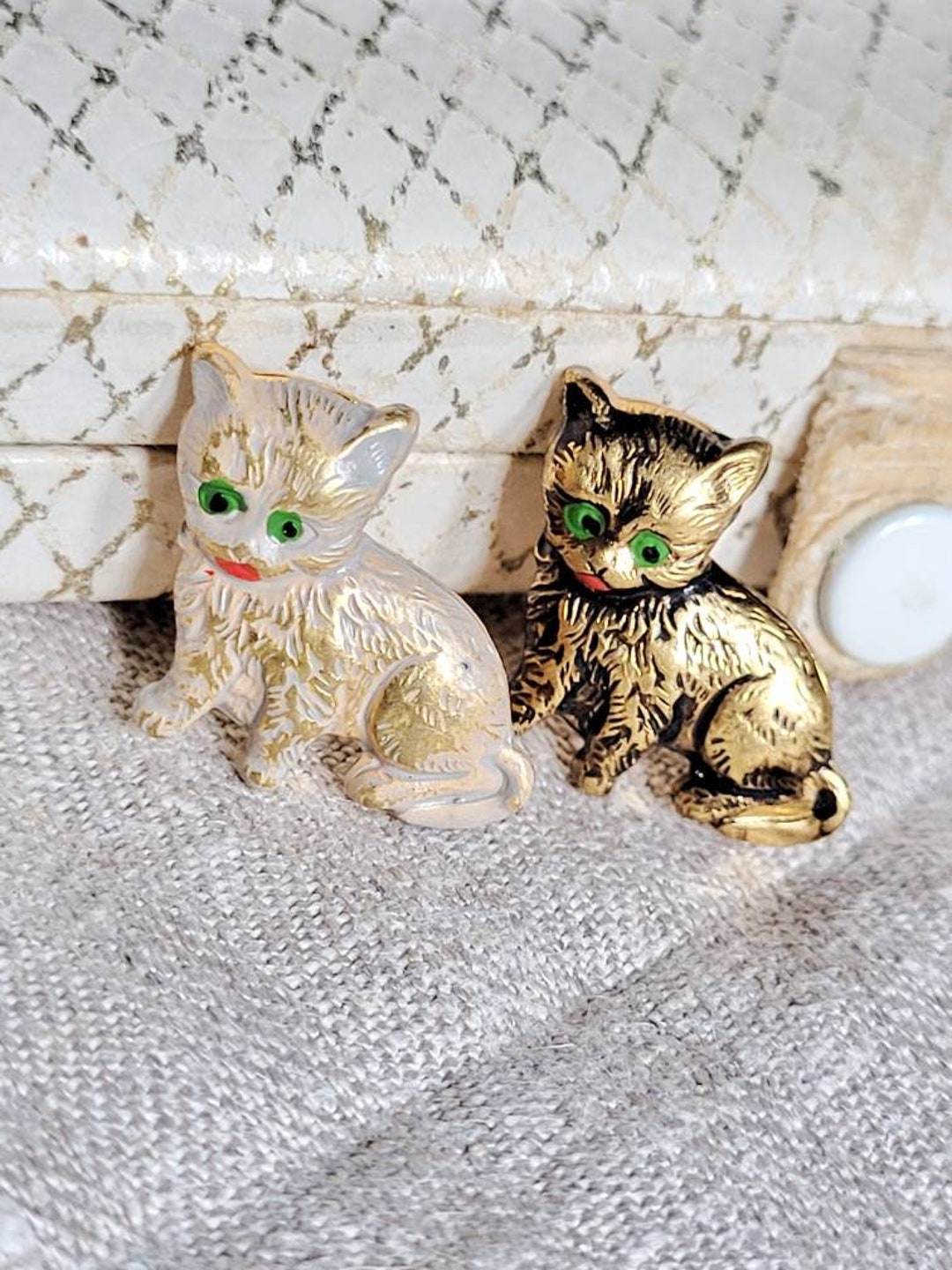 50s Cats Brooch Black & White Kitty Brooch Costume Jewelry 1950 Costume ...