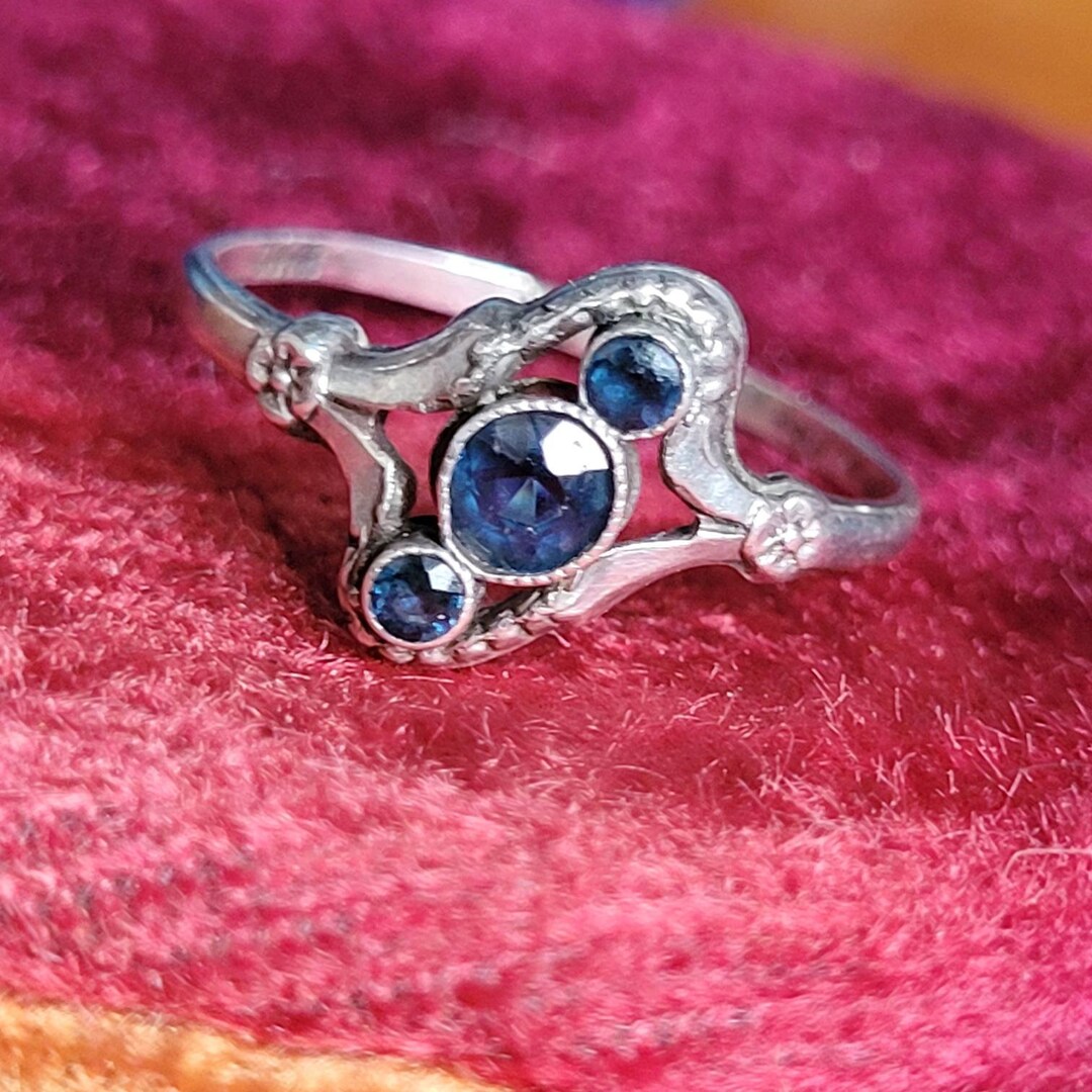Art Nouveau 835 Silver Ring Blue Glass Like Sapphire Design 1920 Art ...