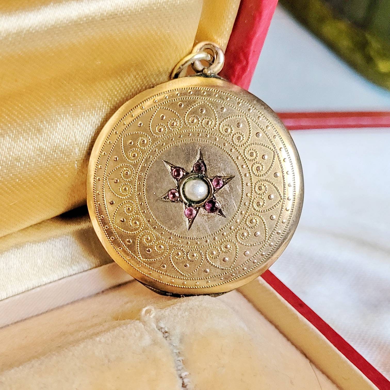Antique Medallion Photos - Etsy