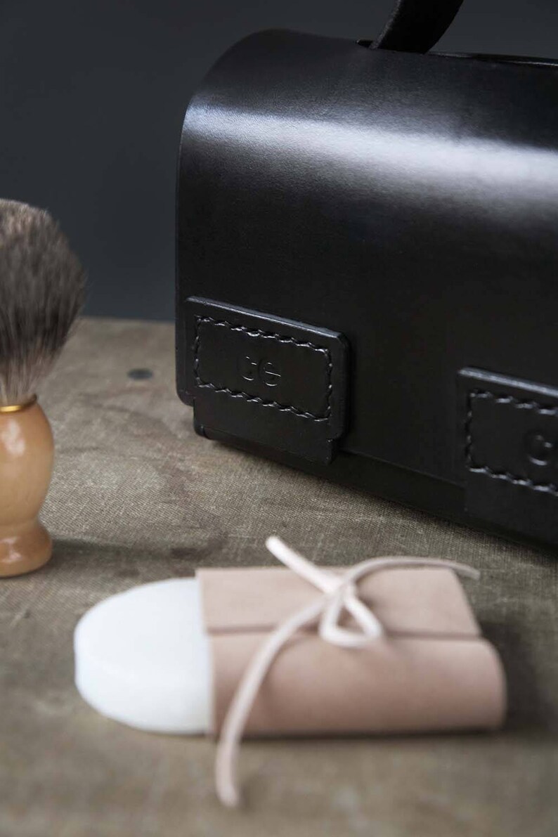 British Leather Hand-made Grooming Shaving Kit - Luxury Personalised ...