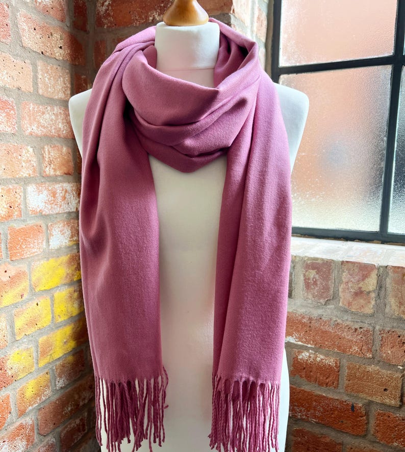 Pashmina rosa Drew, di medio peso, super morbida, grande, per occasioni ...
