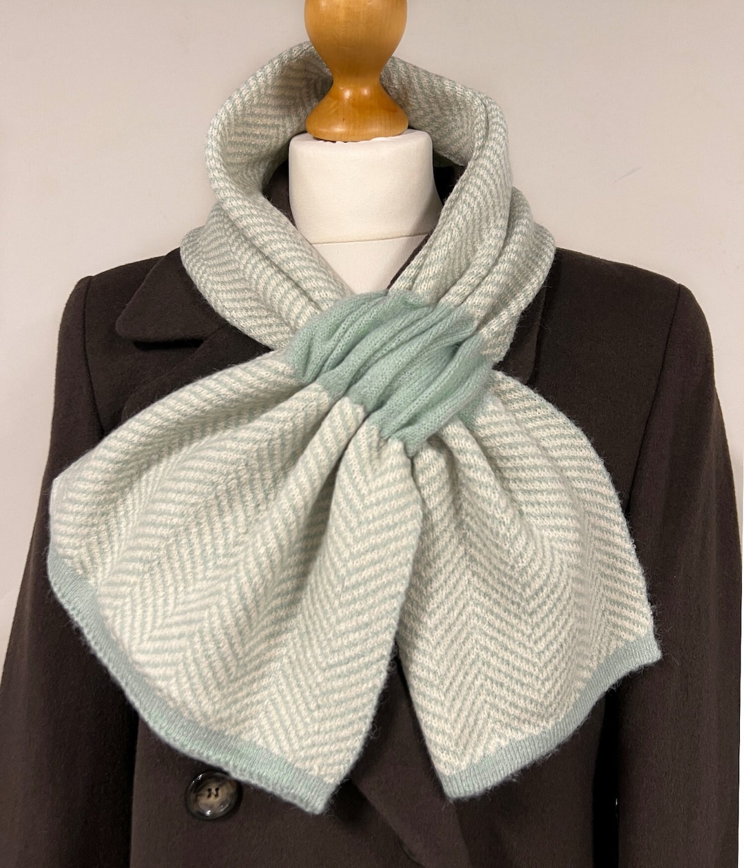 Pull Through Scarf Duck Egg Green & Cream Herringbone Scandi Style ...
