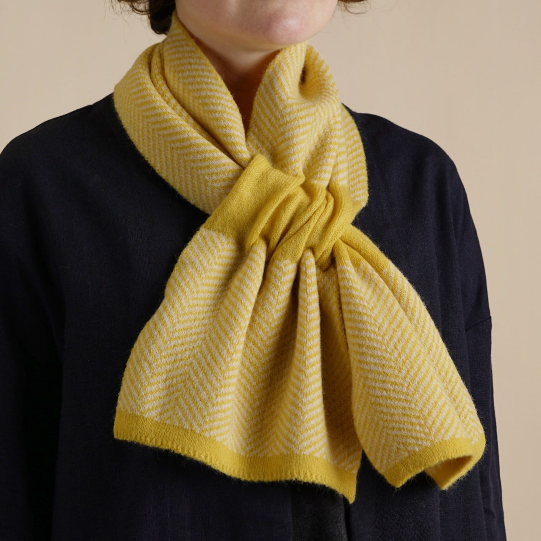 Pull Through Scarf Mustard & Cream Herringbone Scandi Style Knitted ...