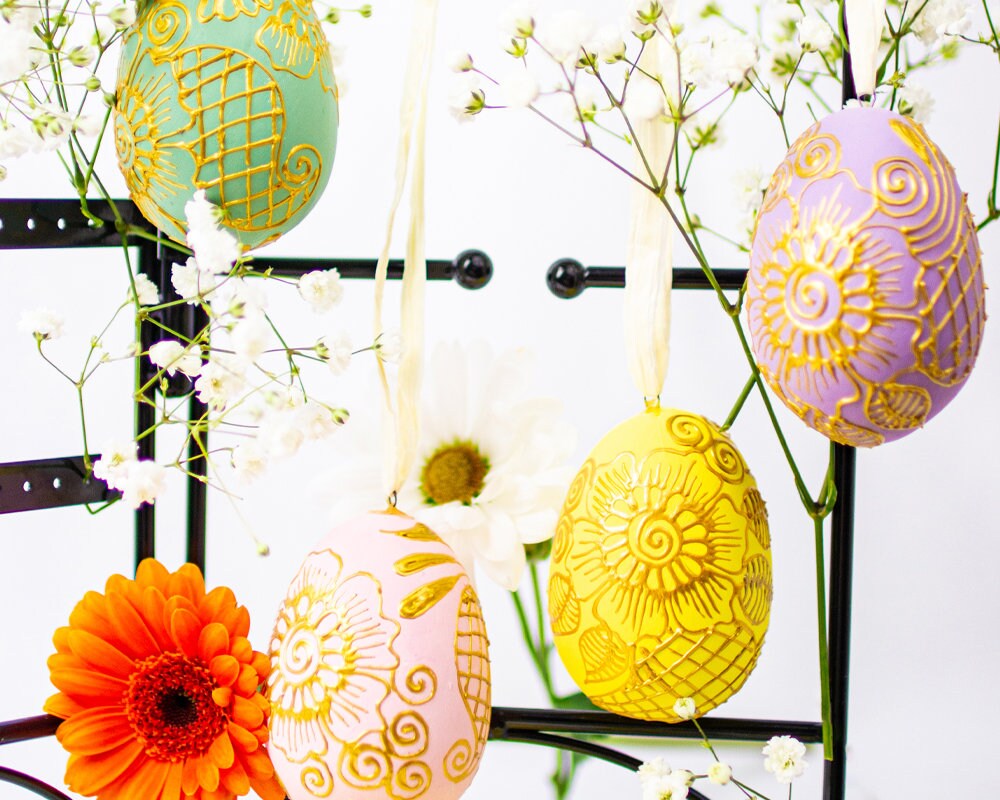Set of 4 Ceramic Hanging Easter Egg Hand Painted Henna Style - Etsy