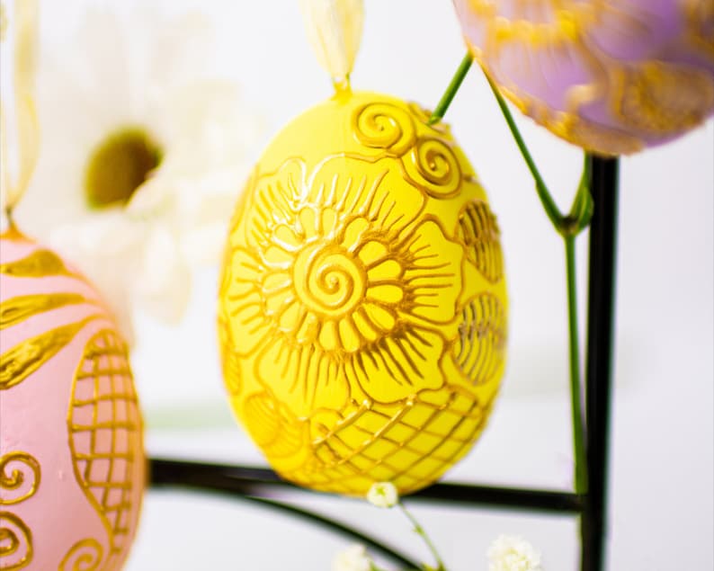 Set of 4 Ceramic Hanging Easter Egg Hand Painted Henna Style - Etsy