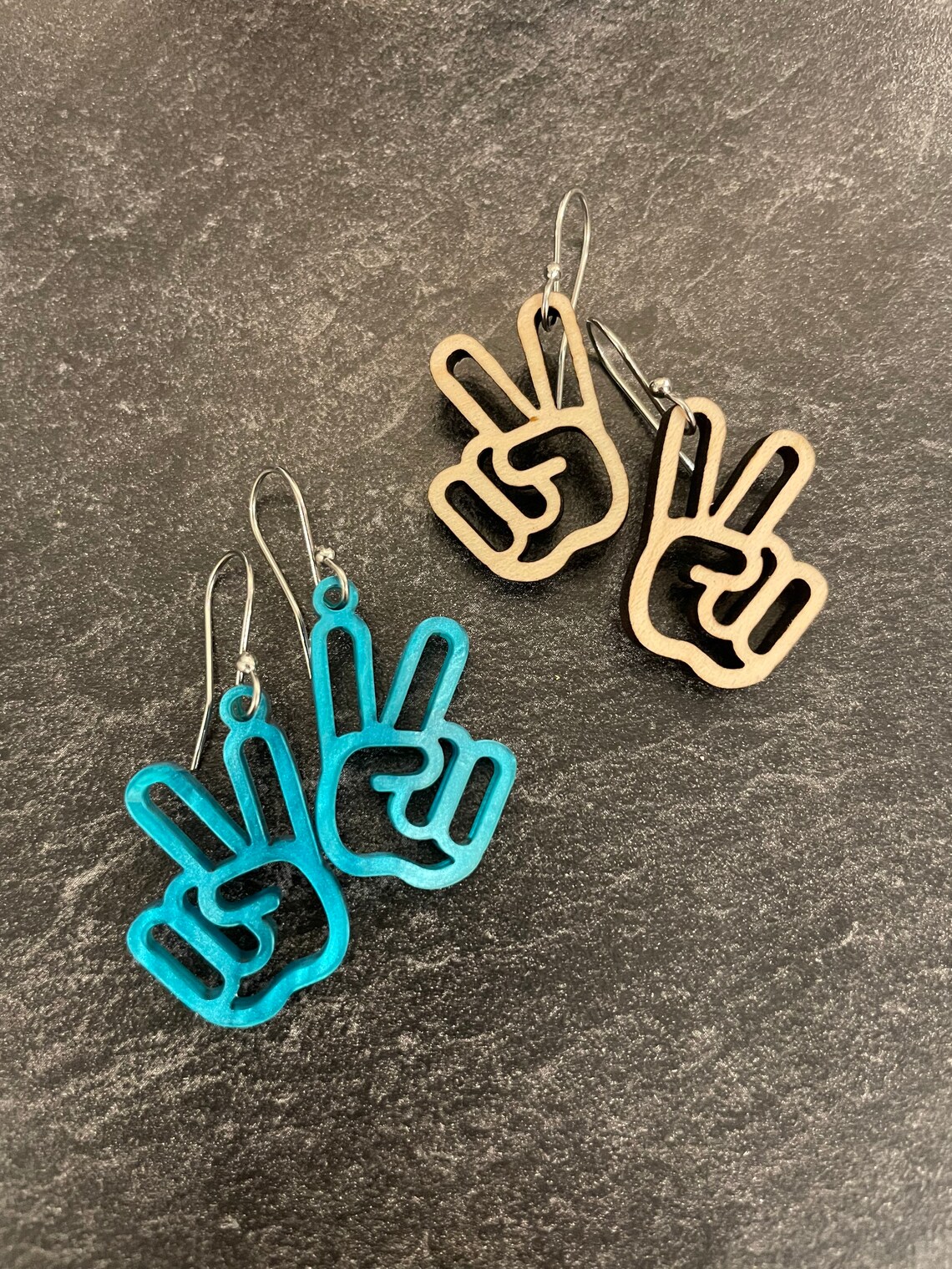 PEACE Hand Sign EARRINGS & KEYCHAINS Svg Pdf Dxf Keychain Laser Cut ...