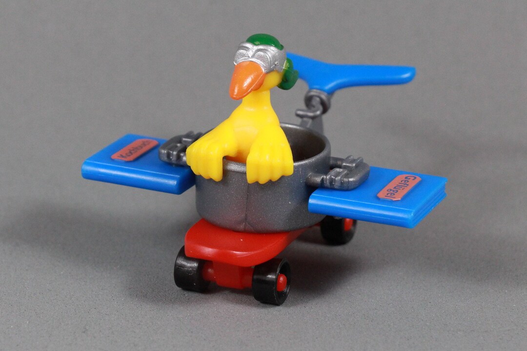 Percy and the Puter Scooter. Tollkuhne Flieger in Beissen Kisten, Duck ...
