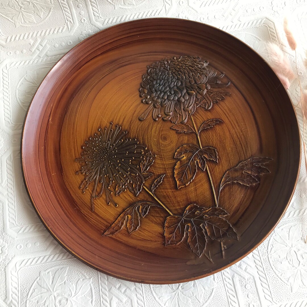 Vintage Lacquer Ware Tray in Woodgrain Finish With Chrysanthemums - Etsy