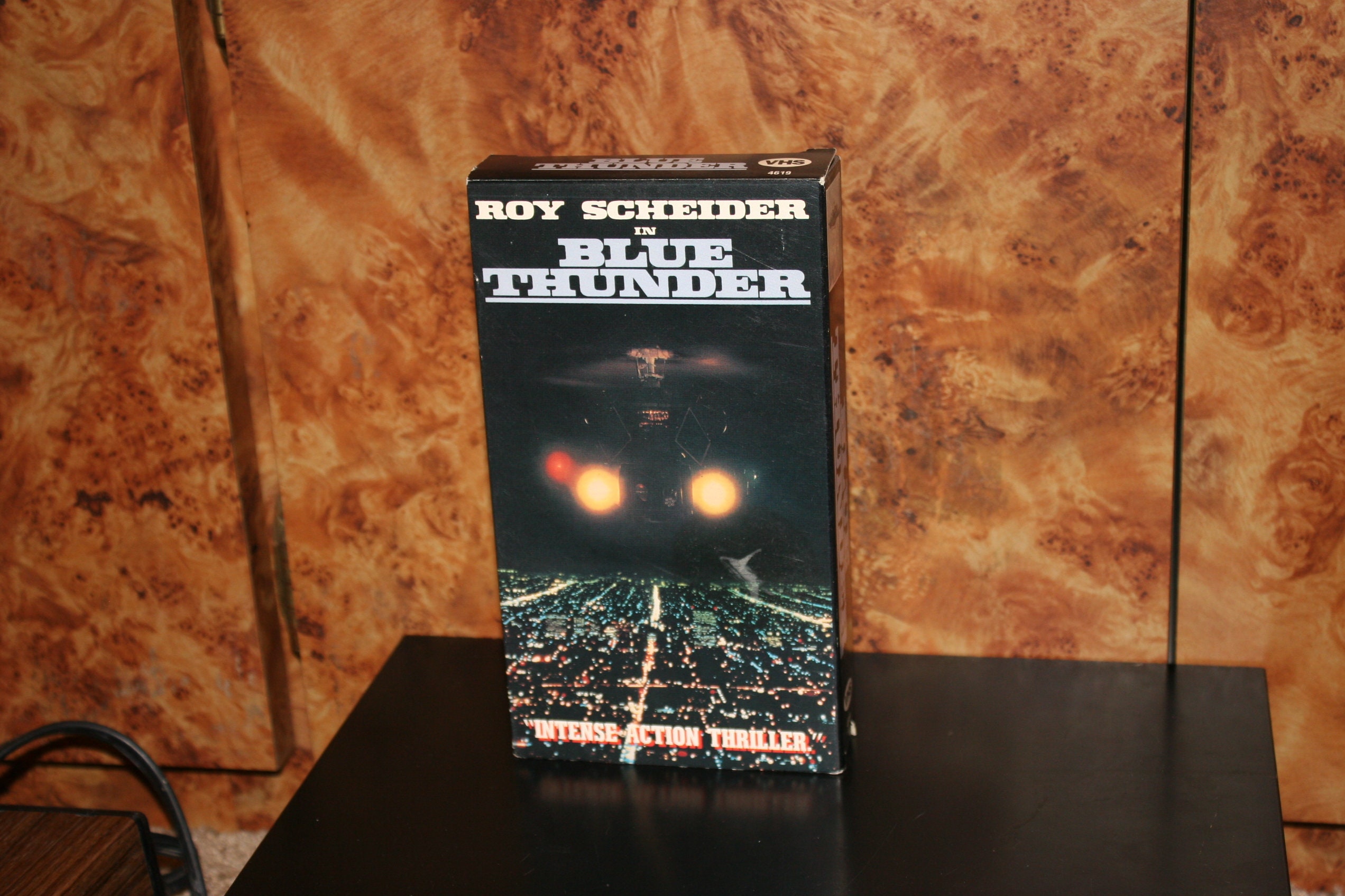 Blue THUNDER 1983 VHS Película Roy Scheider Warren Oates Candy Clark ...