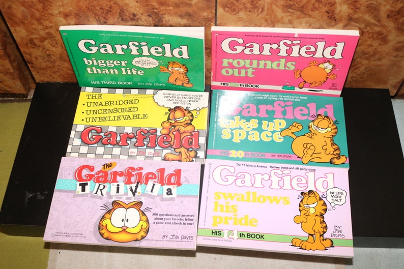 Garfield Book Lot From the 1980s Comic Book Strip Cat Cartoon Padlock ...