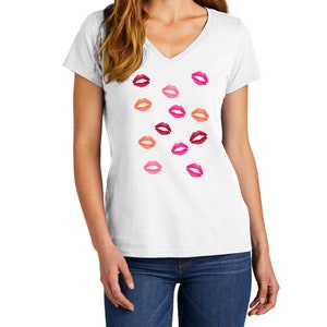 Lips Print T-shirt, Lipstick Kisses Shirt, Allover Lips Print V-neck ...