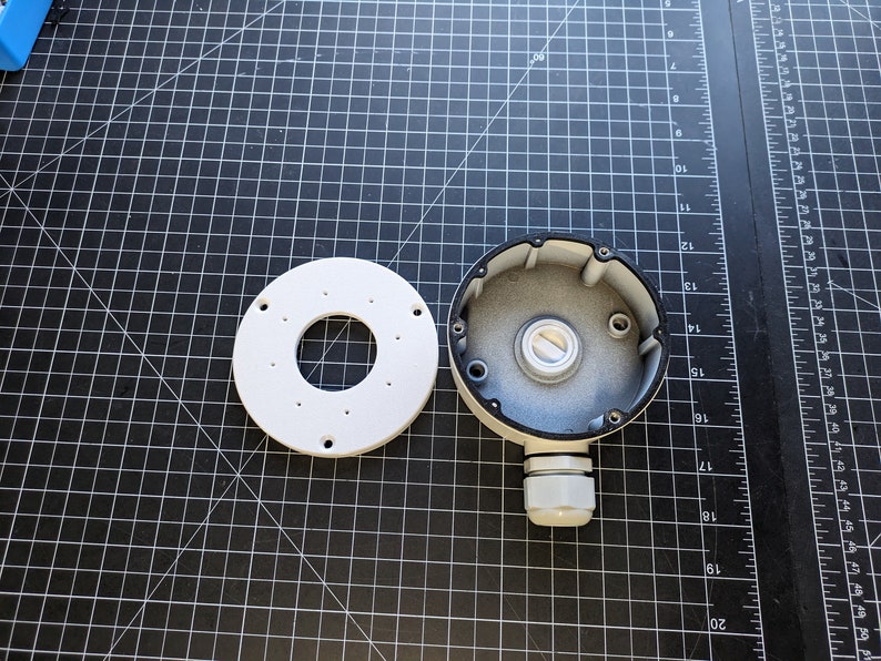 Ubiquiti Camera Junction Box Adapter - G5 Turret Ultra Camera Box Mount ...