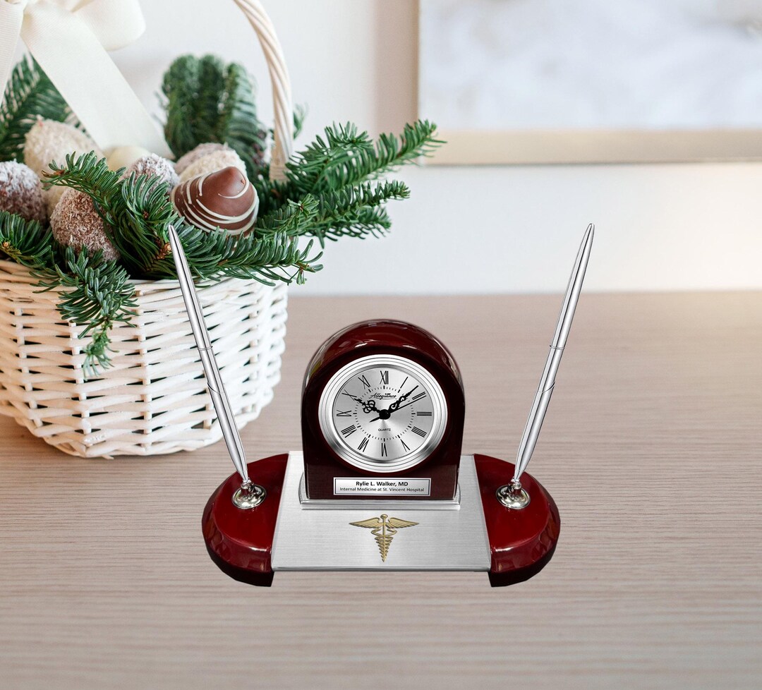 Engrave Desk Clock Physician Doctor Medicine Nurse Retirement Gift Name ...