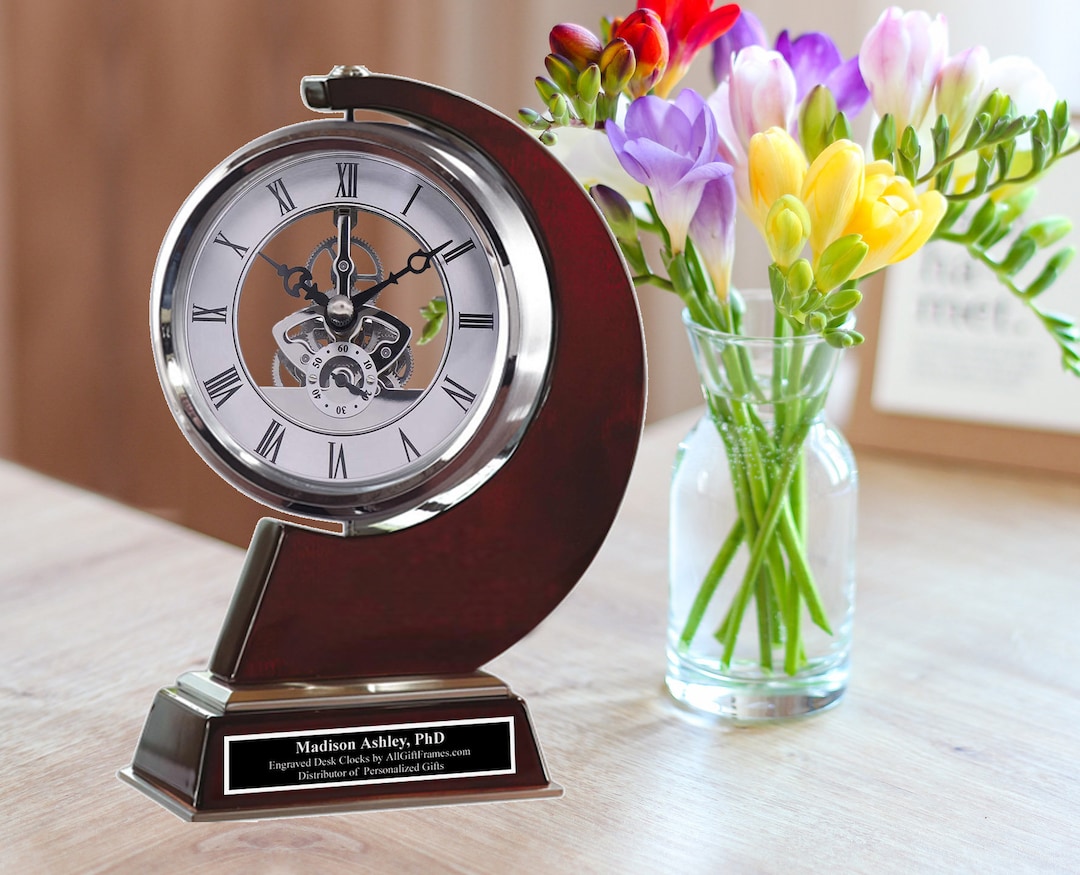 Luxurious Rotating Engineering Gear Display Desk Clock Aluminum Metal ...