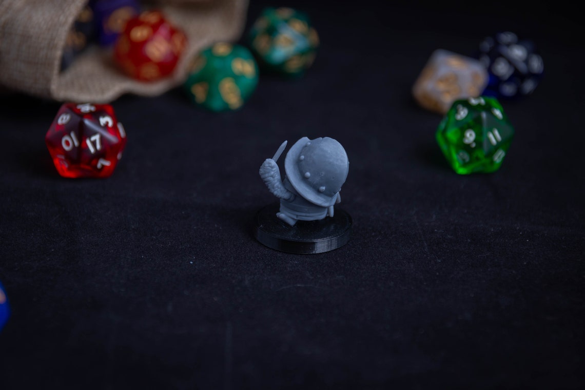 Owlkin Knight 1A 3D Printed Dungeons and Dragons Miniature | Etsy