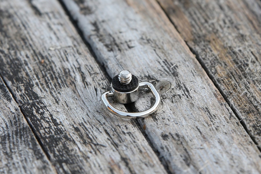 Adapter 1/4 Screw Connecting Hook for Camera Sling Straps or Multi ...