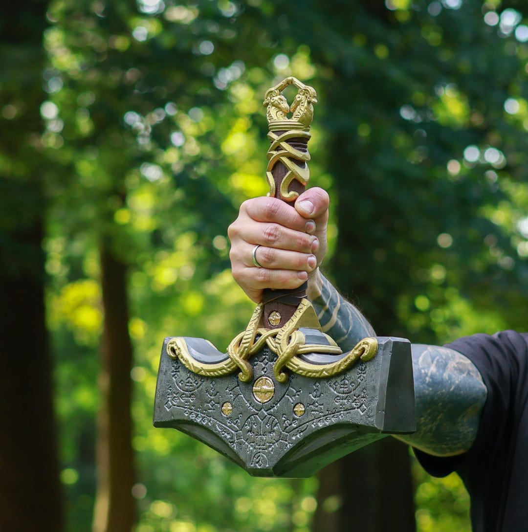 Thor Mjolnir Metal Hammer 26.45lb Solid Steel With Glow-in-the-dark ...
