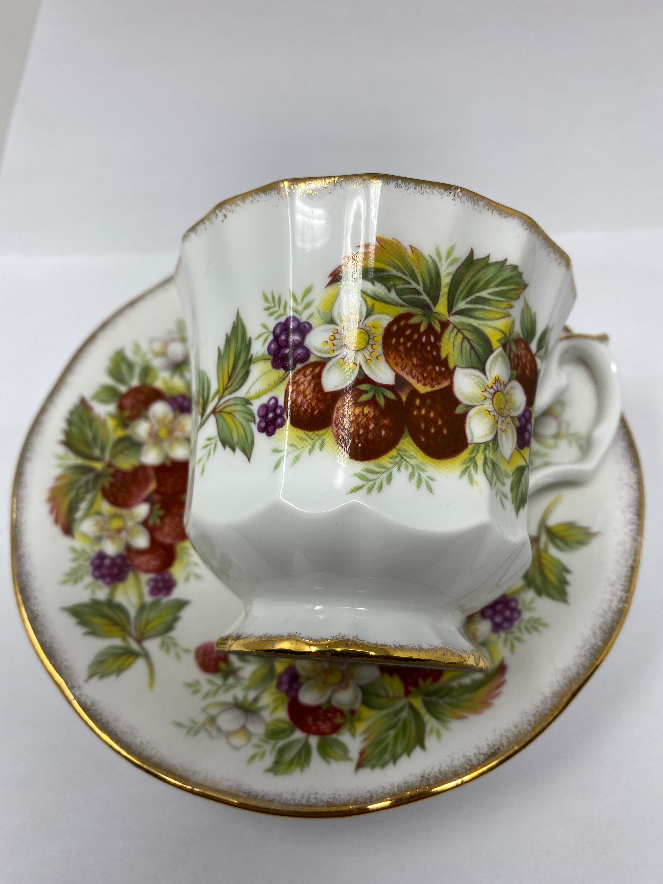 Elizabethan Hand Decorated Strawberry Teacup and Saucer | Etsy