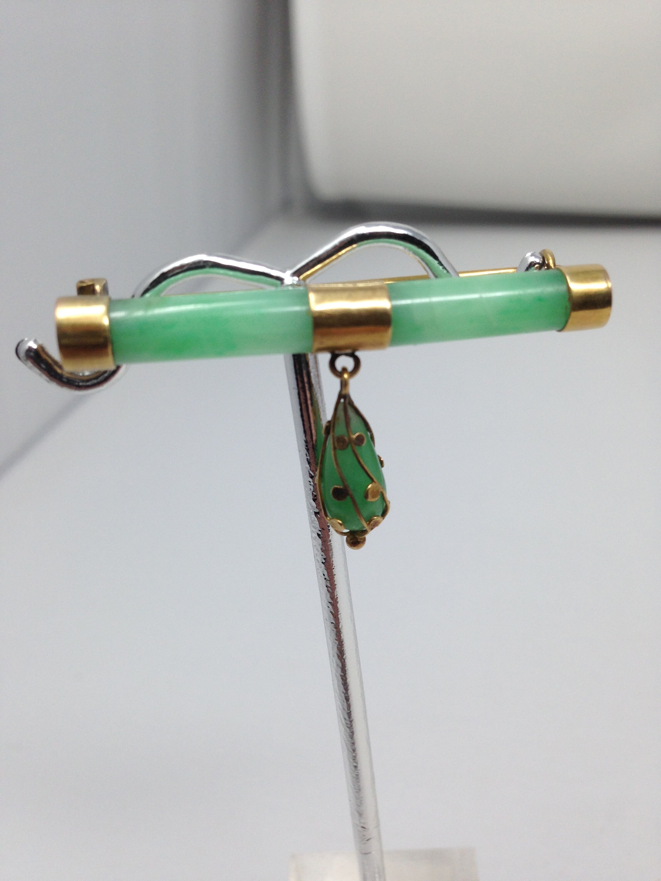 Antique 18kt Gold Jade Brooch With a Professional 2000.00 | Etsy