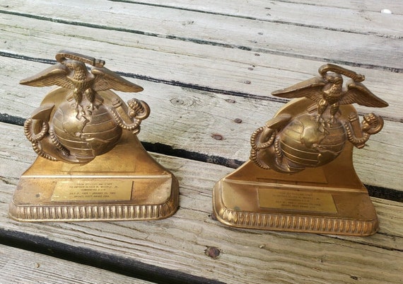 Rare usmc bronze bookends. vietnam. named. - Gem