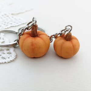 Pumpkin Keychain Fall Key Ring Halloween Thanksgiving Gift Red Green ...
