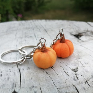 Pumpkin Keychain Fall Key Ring Halloween Thanksgiving Gift Red Green ...