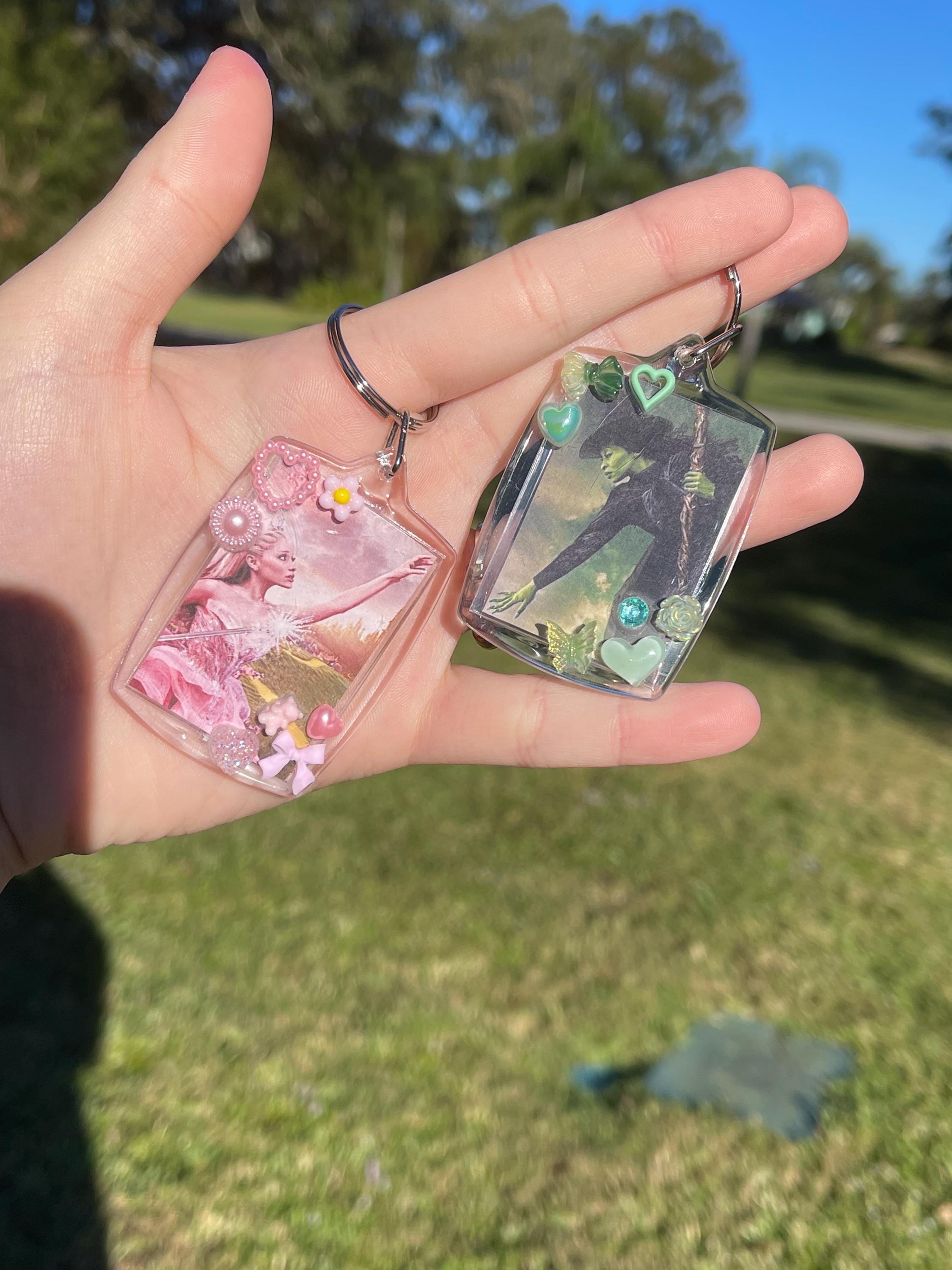 WICKED Movie Inspired 2pc Decorated Keychains - Etsy