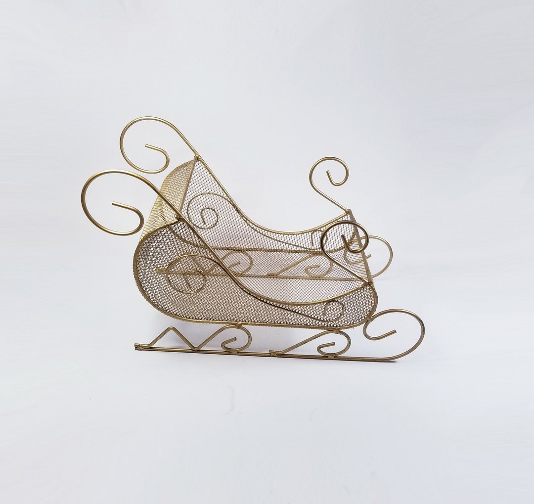 Vintage Santa's Gold Mesh Medium Sleigh-metal Sled Floral Arrangement ...