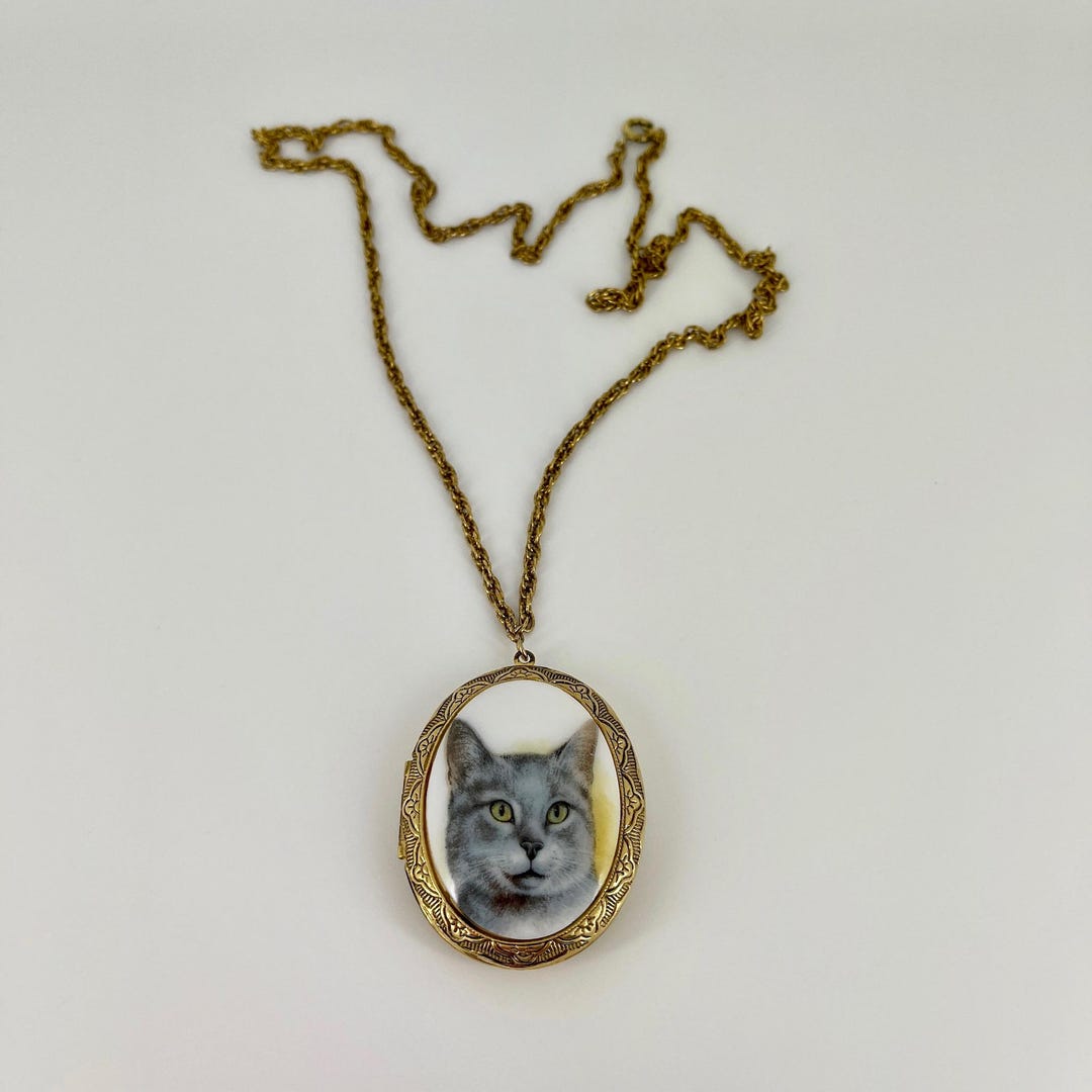 Vintage 80s CAT CAMEO LOCKET Victorian Style Cabochon Necklace . Retro ...