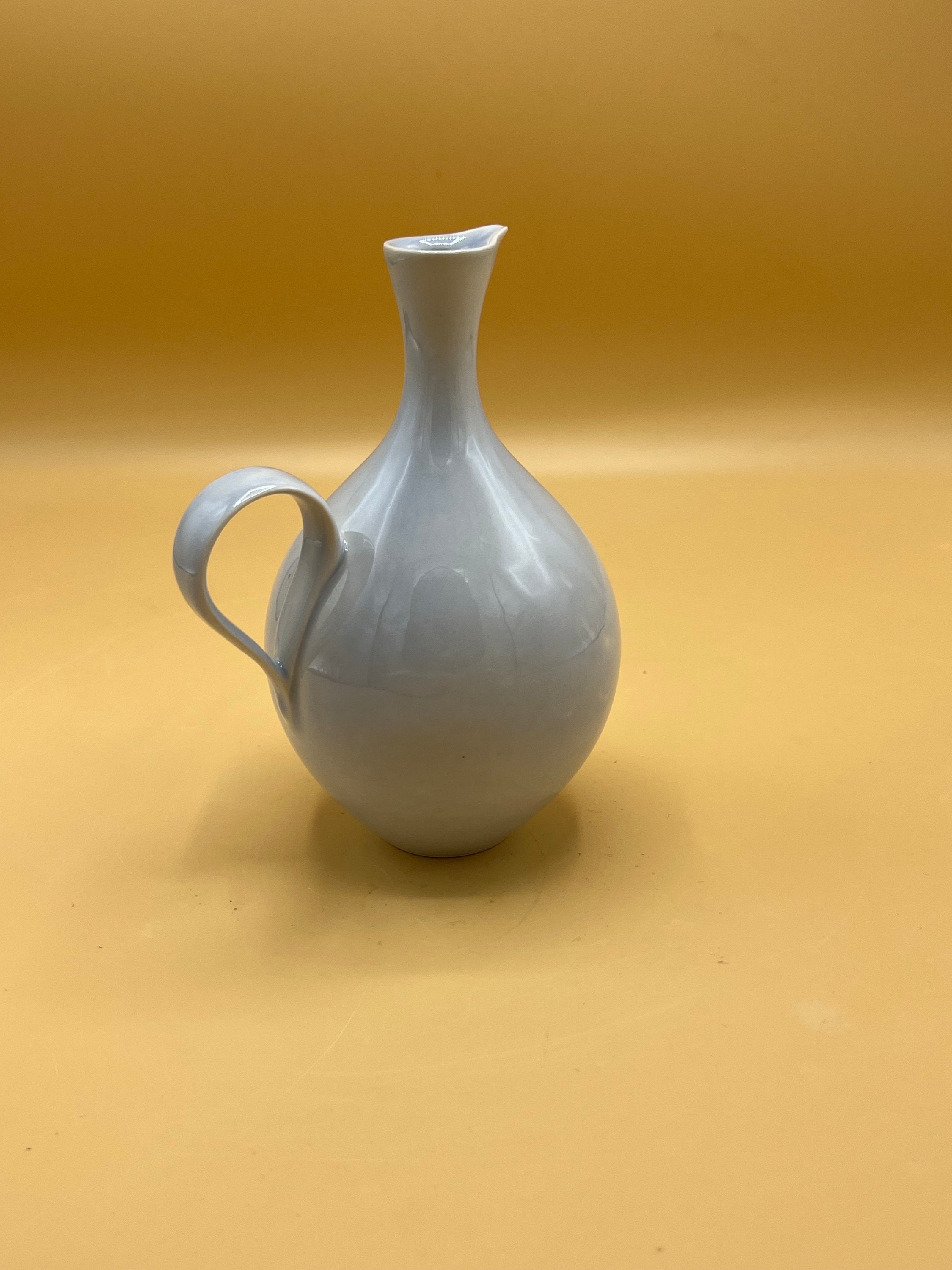 Eva Zeisel for Mancioli Porcellana Dei Medici Mede in Italy Oil Bottle ...