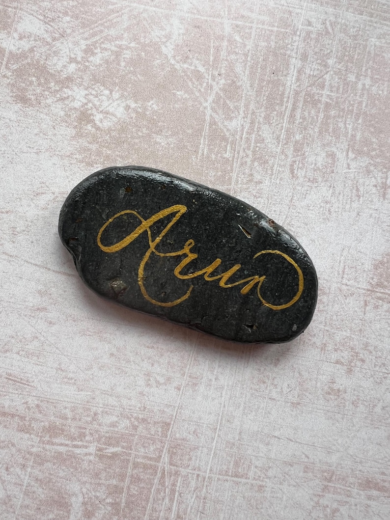 Handwritten Natural Stone Place Cards: Wedding Table Names & Favors - Etsy