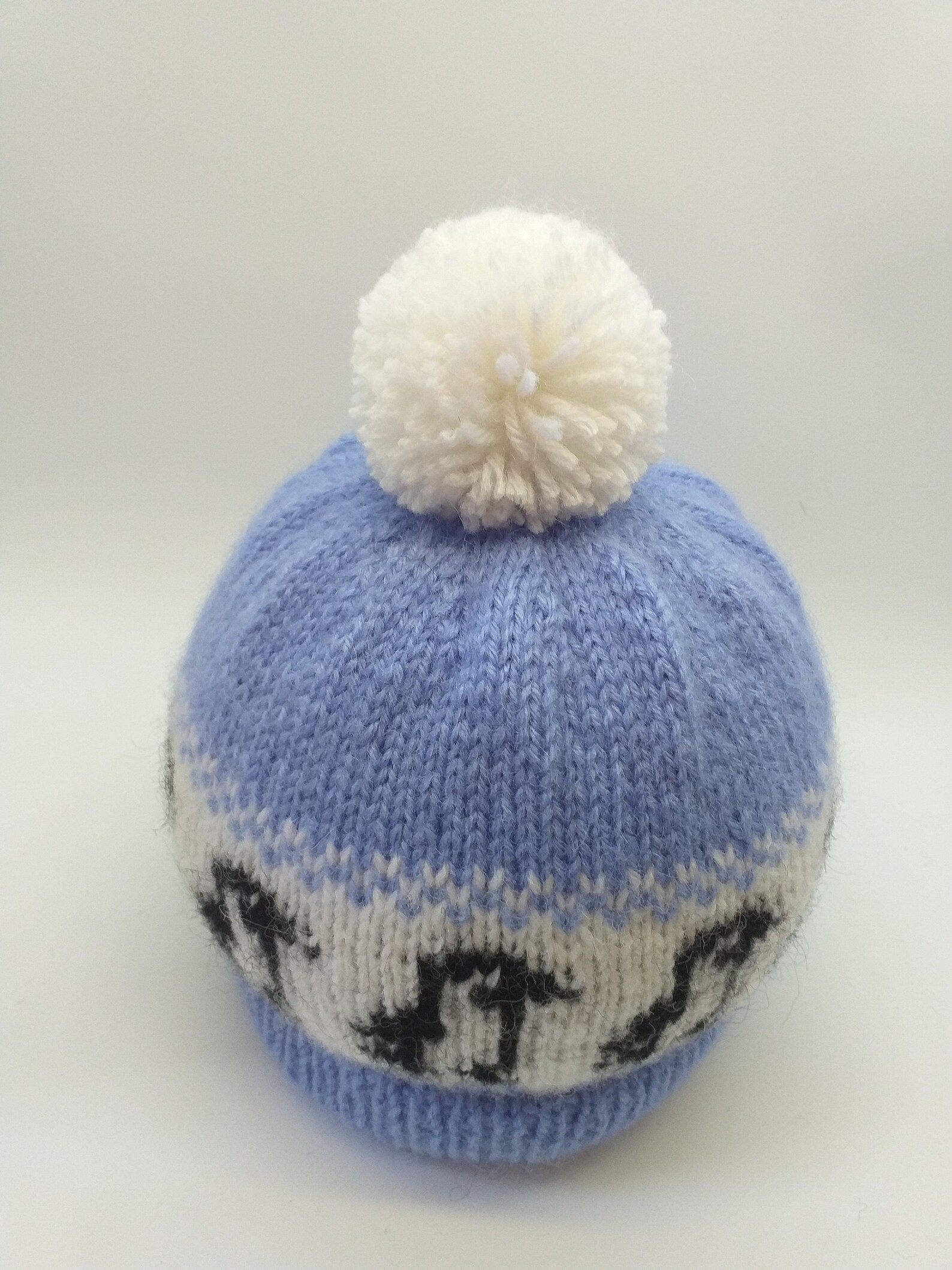 Penguins Winter Hat for Woman With Pompom - Etsy
