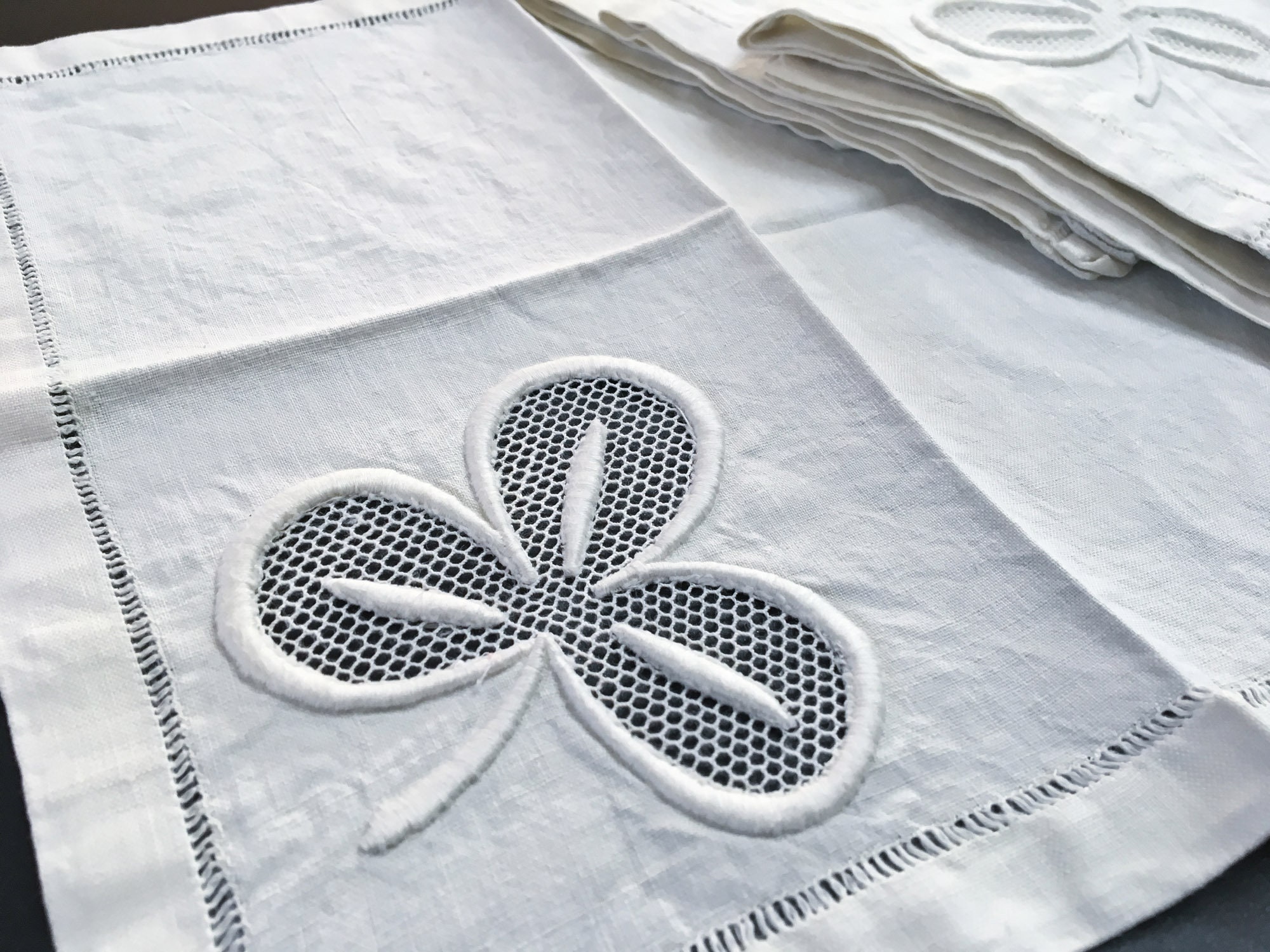 5 adorable vintage embroidered tea napkins with large clover | Etsy