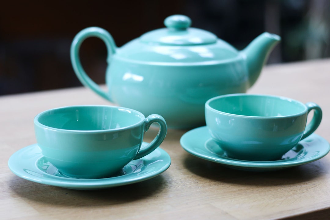SALINS, Vintage Set of 2 Tea Cups & Saucers and Teapot, Turquoise ...