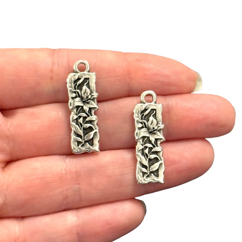 Antique Silver Plated Lily Flower Charms 2 Pcs in a Pack - Etsy