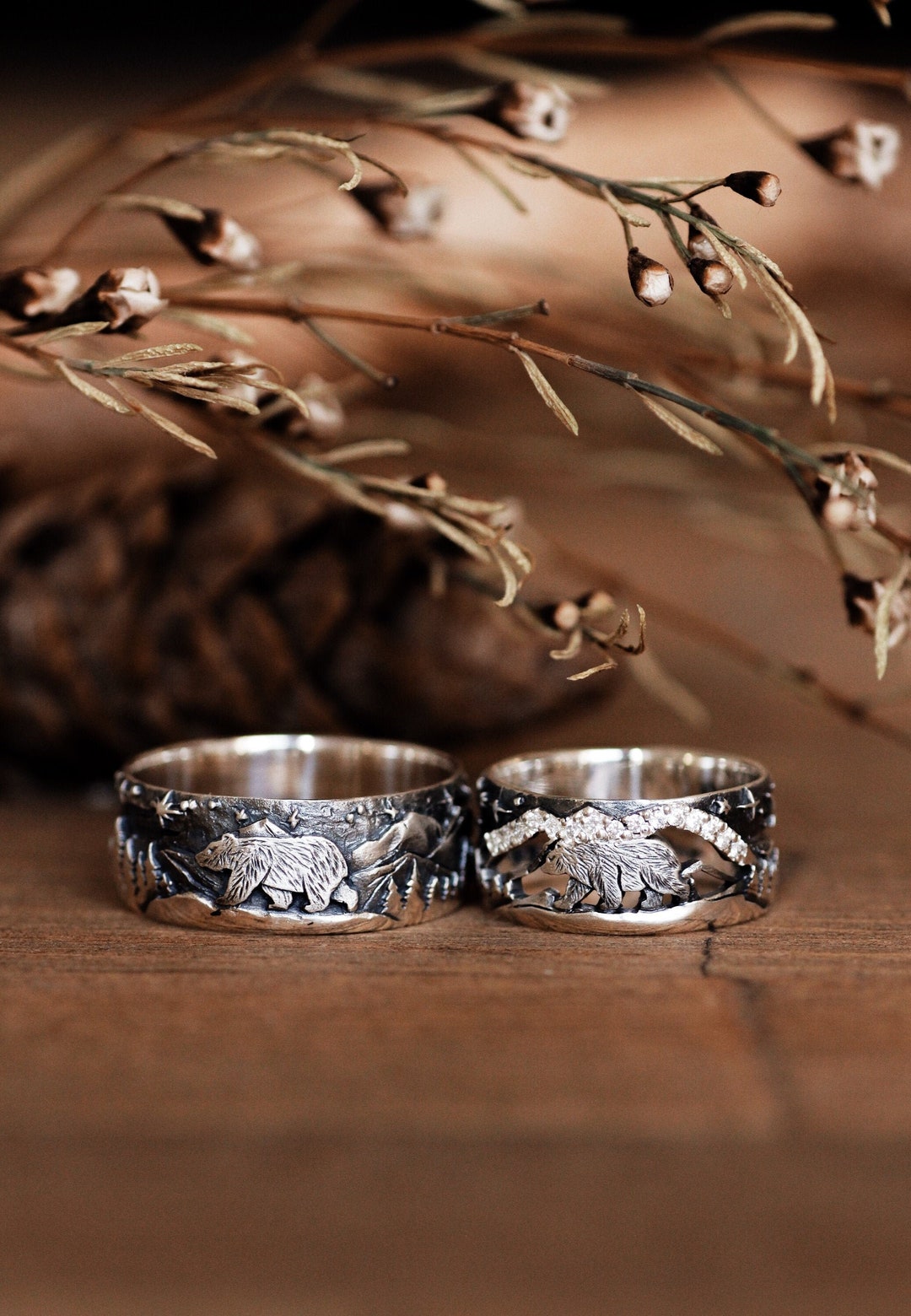 Wedding Rings With Bears in the Mountains, Rings With a Bear, Mountain ...