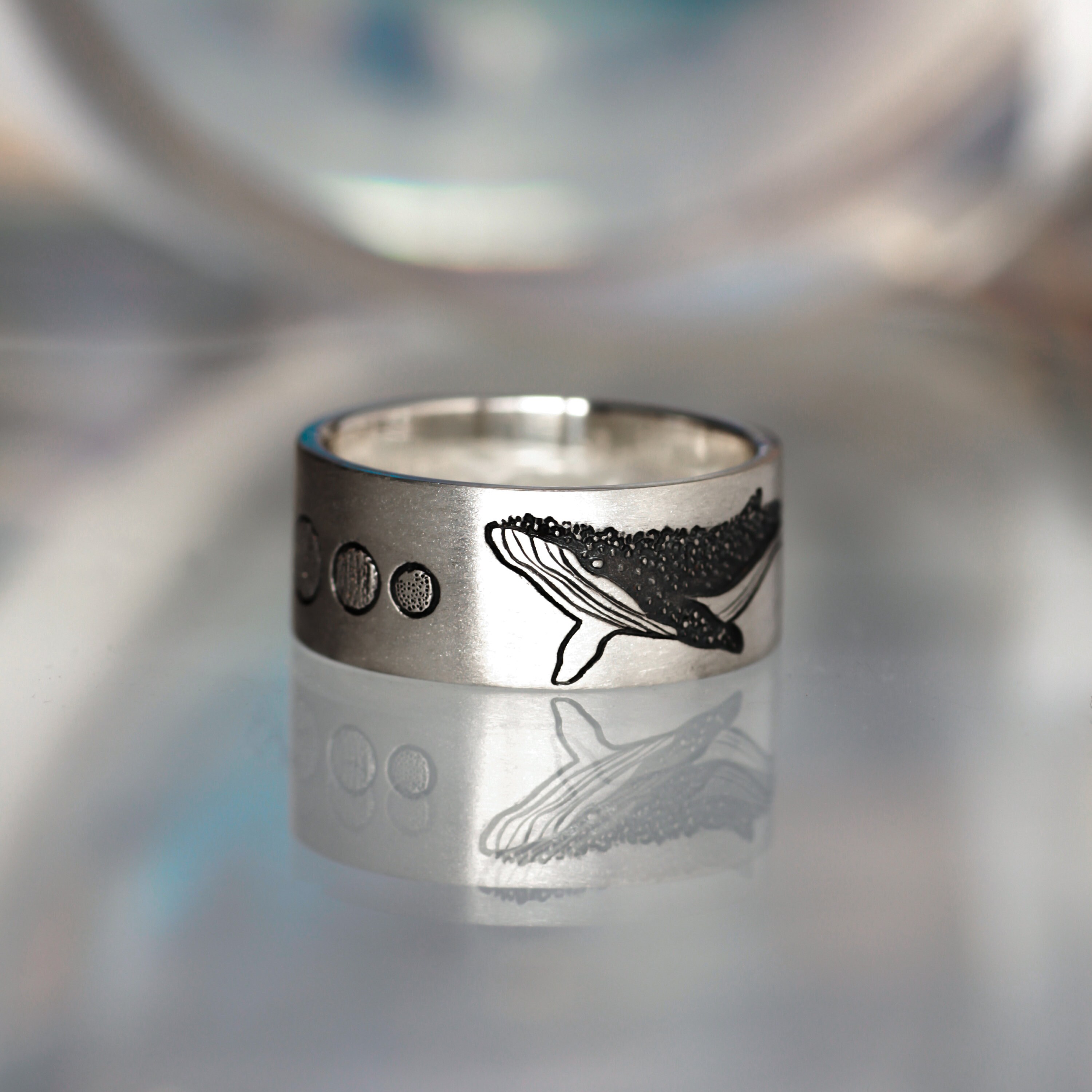 Handmade Whale Ring: Patina Space Design - Etsy