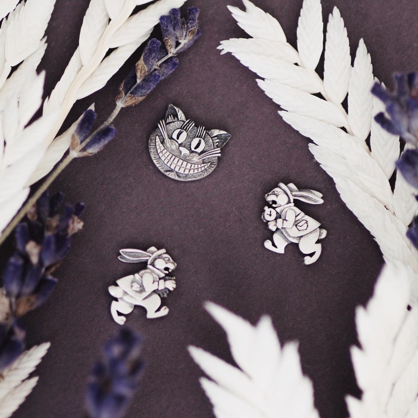 Alice in Wonderland Earrings – Cheshire Cat and White Rabbit Asymmetric ...