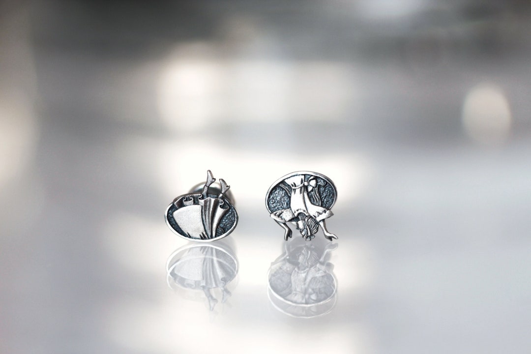 Alice's Adventures in Wonderland Alice Earrings Asymmetric Earrings ...