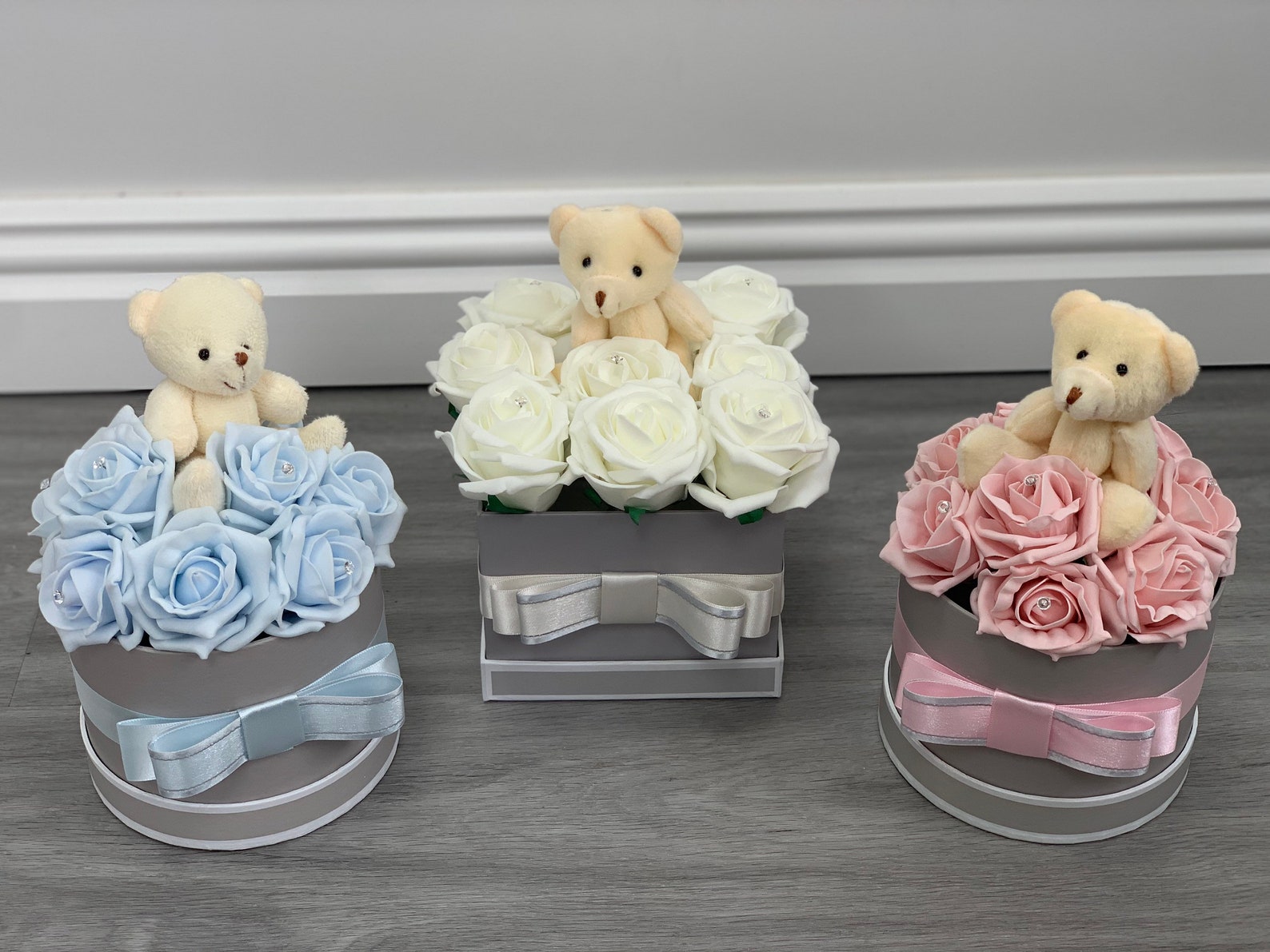 Baby Gift Box It’s a Girl Boy Artificial Flower Hat Boxes Baby Gifts ...