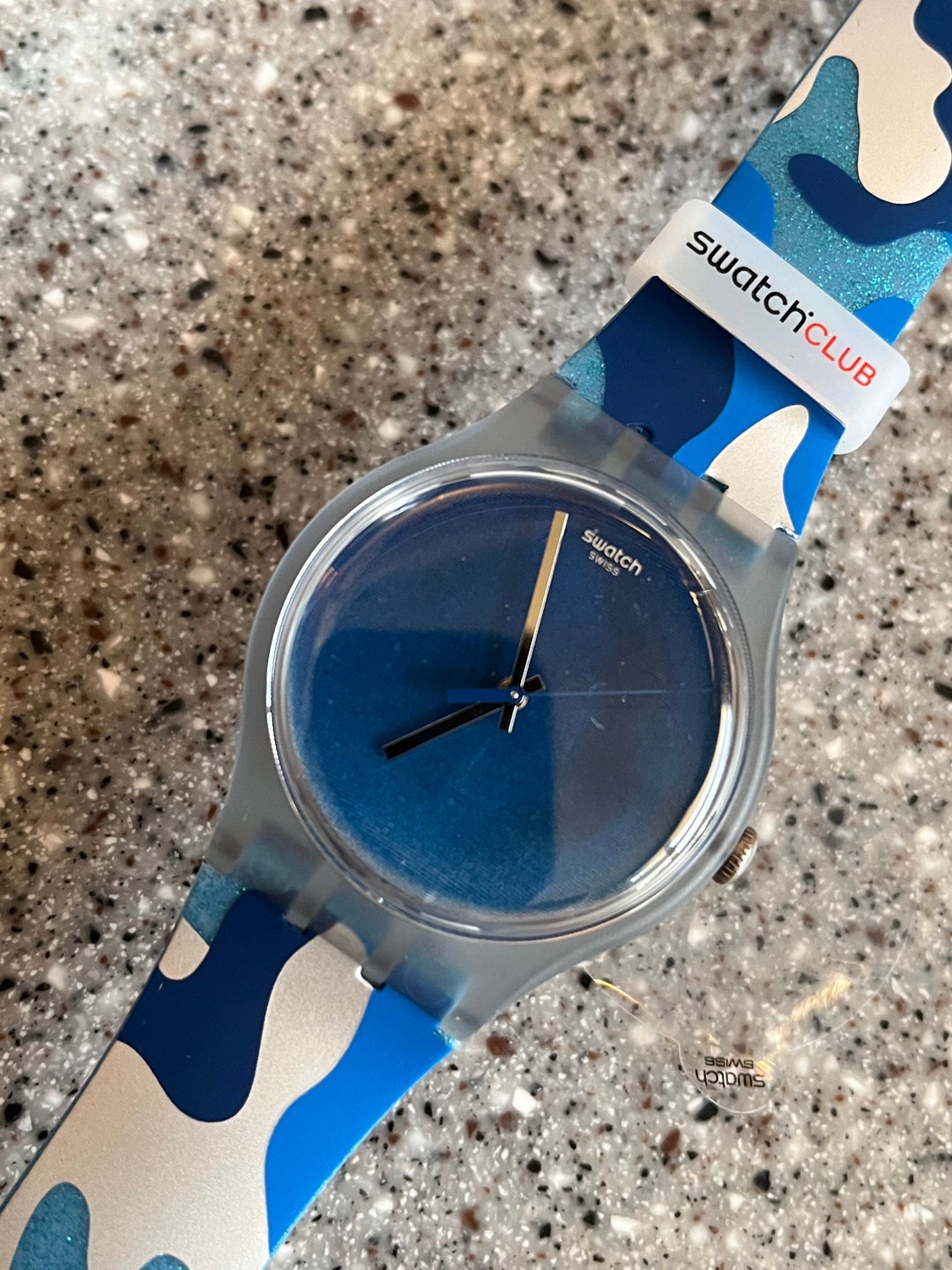 Swatch CLUB Special New Watch in Collectible Tin Blue Camouflage ...