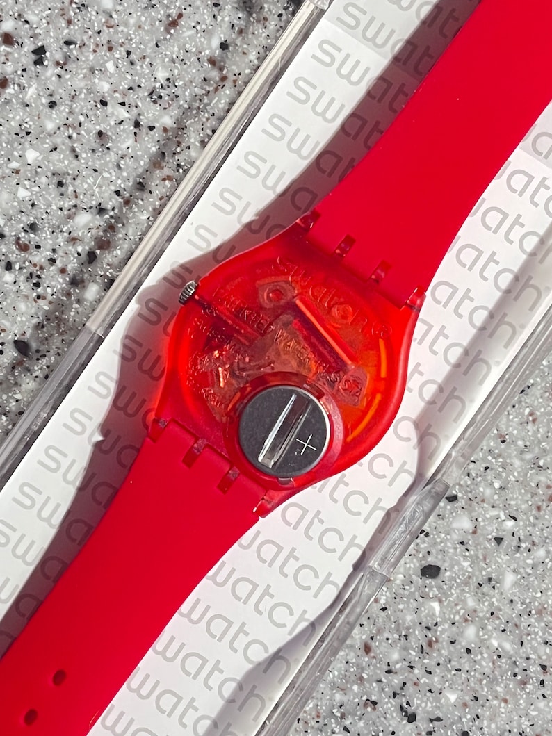 Swatch Watch 34mm NEW Never Worn in Box With Battery Cool Retro-rosso ...